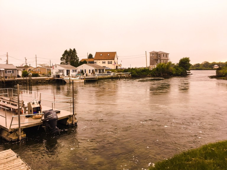 A Visit to Matunuck Oyster Farm – New England Parisienne